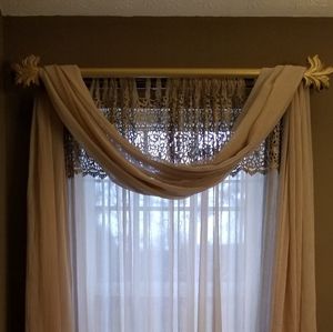 Accents | Elegant Gold Leaf Curtain Rod | Poshmark